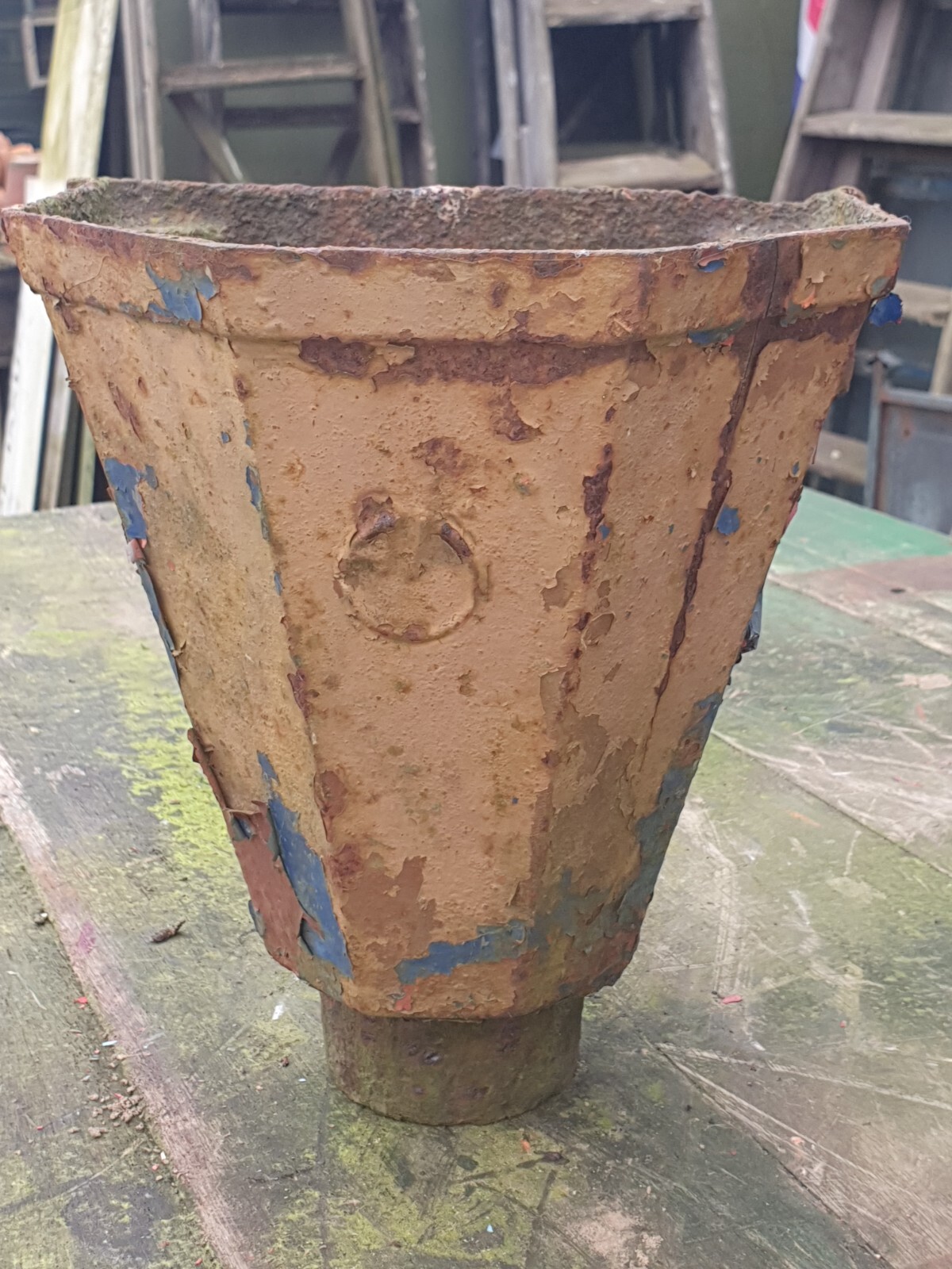 Vintage Victorian Cast Iron Wall Garden Planter Rain Hopper | Drakelow ...