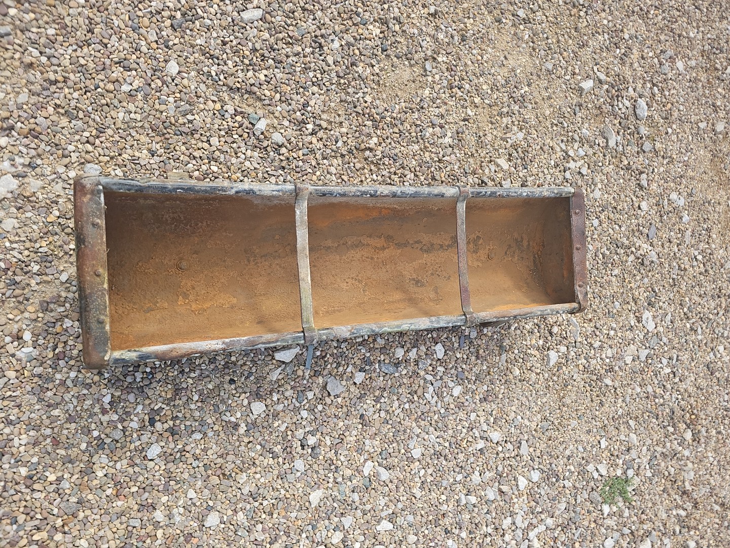 Vintage Curved Galvanise Riveted Trough Garden Planter Grey Ribbon Feet ...