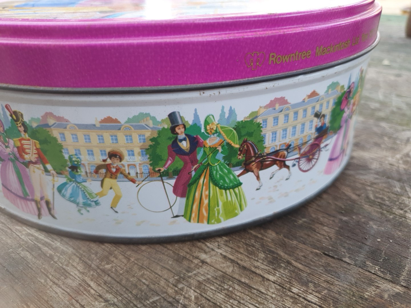 Rowntree Mackintosh Quality Street Soldier & Lady Device Outing & Dog ...