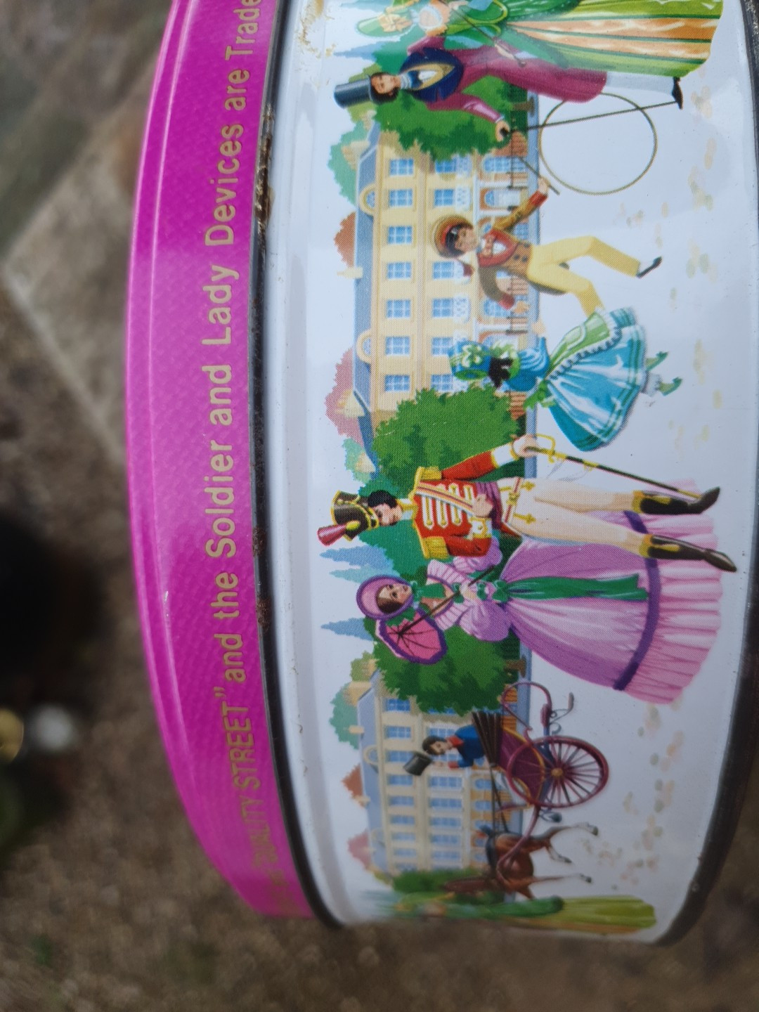Rowntree Mackintosh Quality Street Soldier & Lady Device Outing & Dog ...